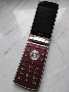 LG Wine Smart H410 - Android Klapphandy - Tastenhandy.de